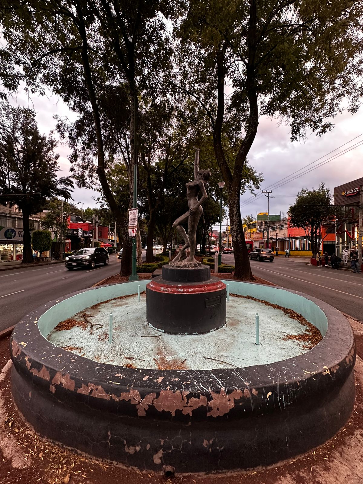 Sin agua y en el olvido, fuente en Miguel Ángel de Quevedo - Soy ... Sin agua y en el olvido, fuente en Miguel Ángel de Quevedo - Soy ...
